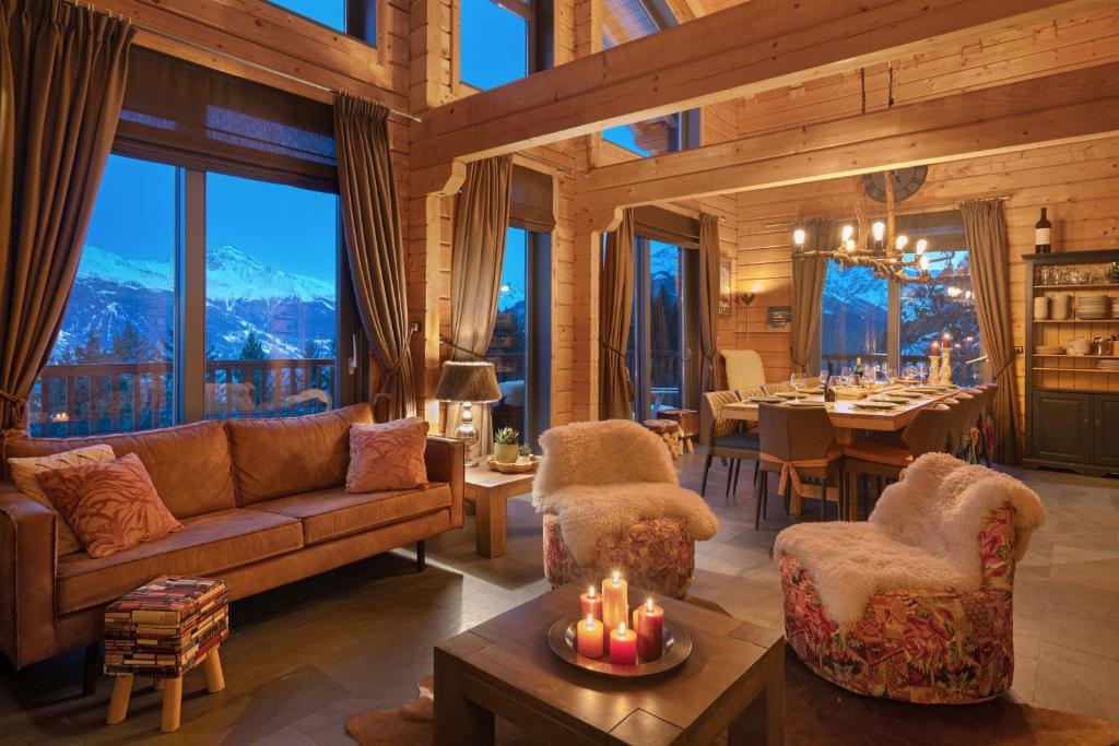 Walking distance ski lifts - Les Collons 1800m - VillaChalet EU - La ...