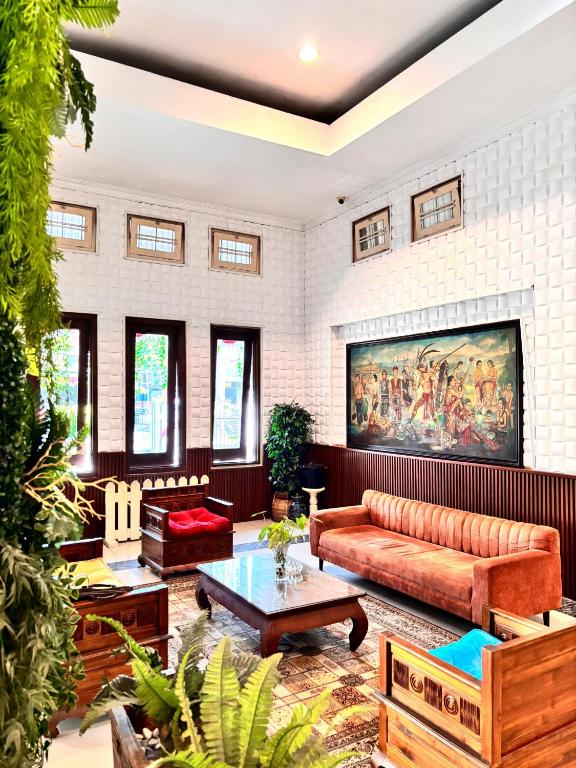 Candra Dewi Yogyakarta, Timuran (ενημερωμένες τιμές για το 2025)