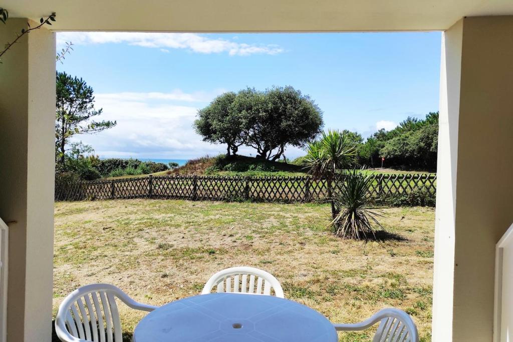 L'ALBATROS Appartement en RDC avec vue mer Piscine Golf Tennis Animations, Talmont (updated na ...