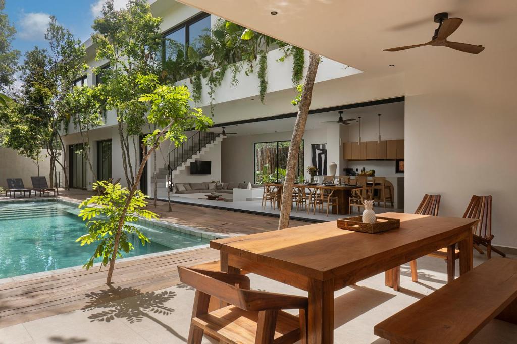 CASA SABAL - Luxury Villa, 5 Suites, Gated Community, Concierge, Tulum ...