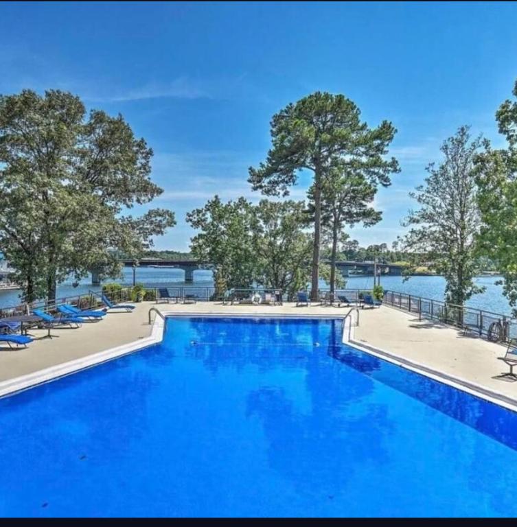 Utopia on Lake Hamilton, Hot Springs (updated prices 2026)
