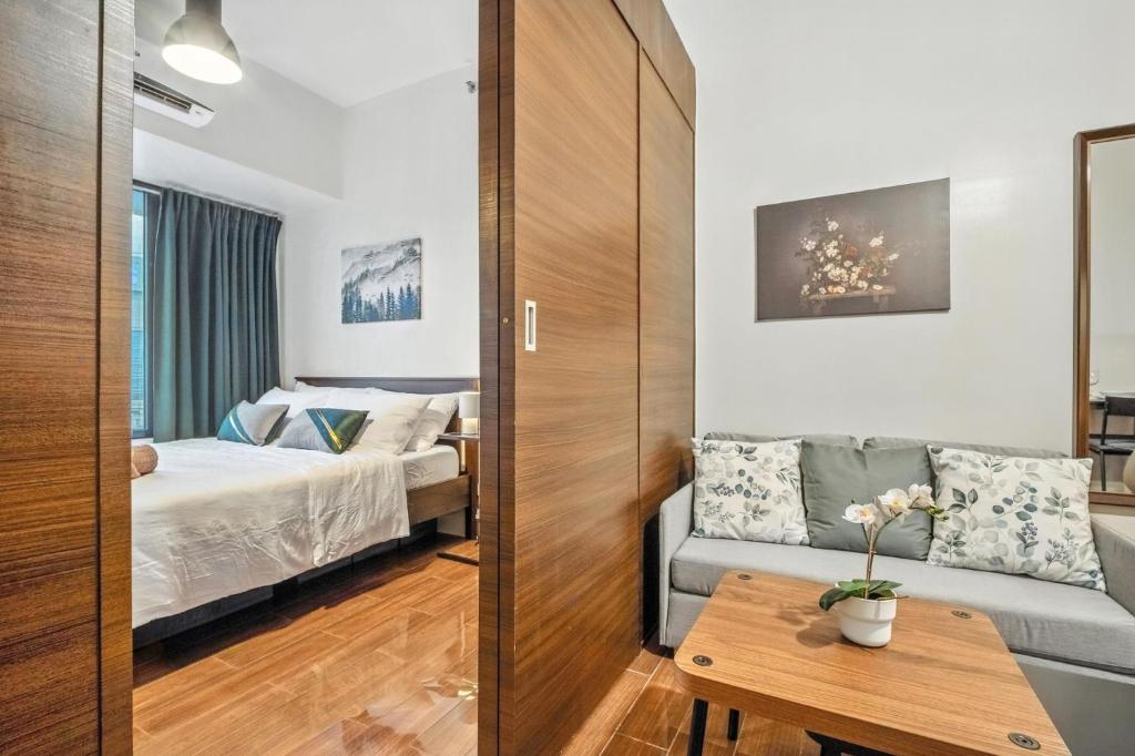 Makati 1BR with Skyline View at Air Residences, Manila (updated prices ...