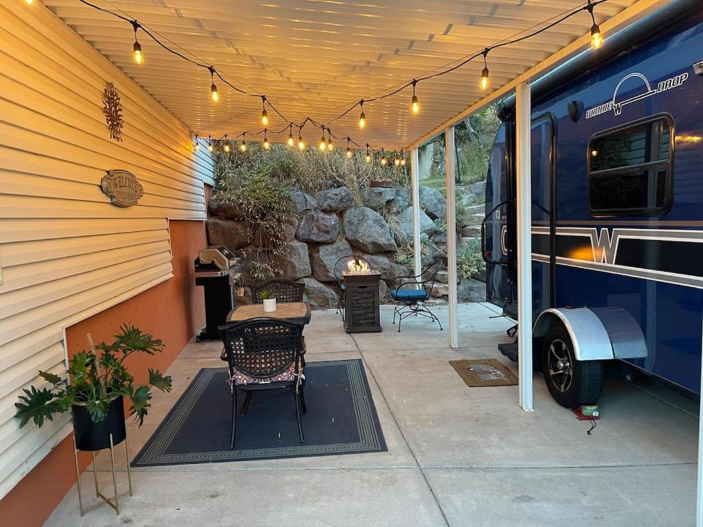Charming WinnieTrailer with Cozy Private Patio Escape, Farmington ...