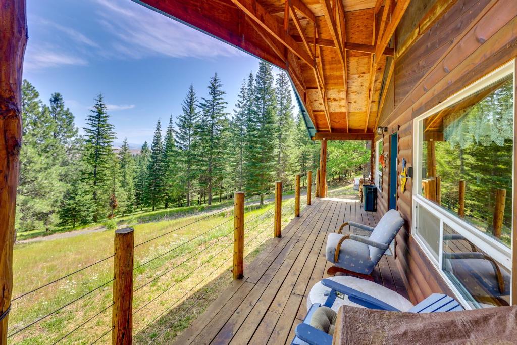 Pet-Friendly Cabin on 10 Acres in Joseph Private!, Joseph (updated ...