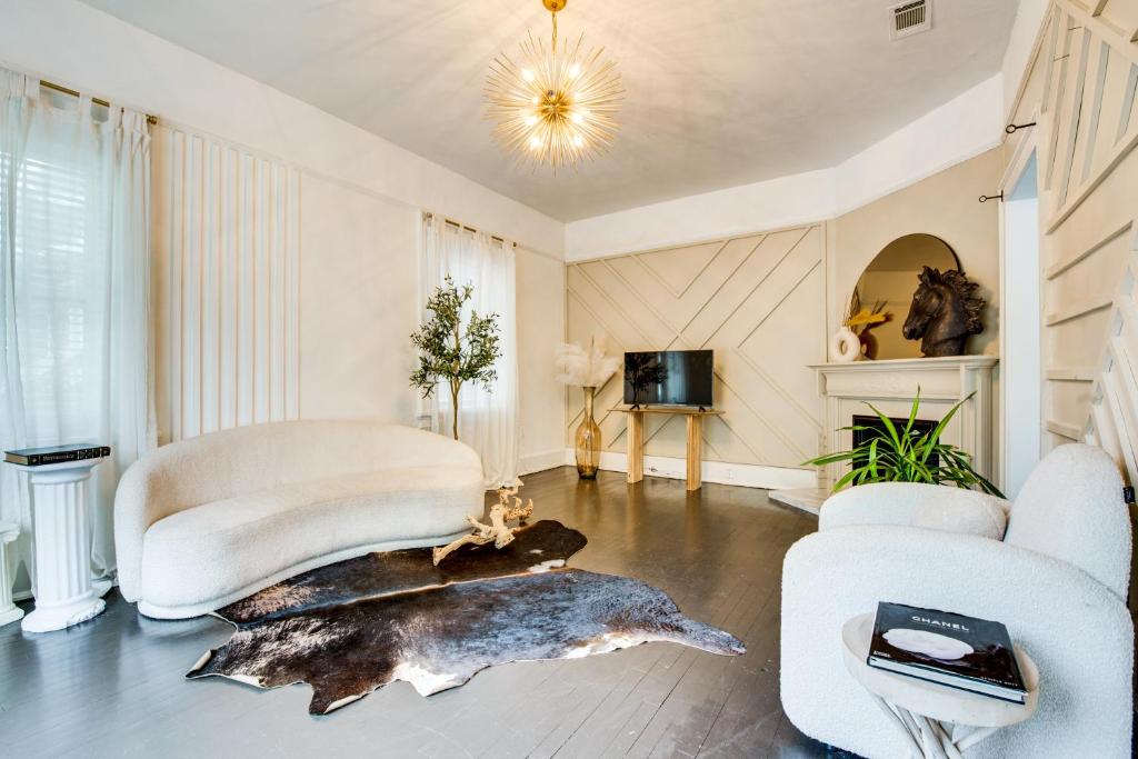 Renovated ATL Home 2 Mi to Mercedes-Benz Stadium!, Atlanta (updated ...