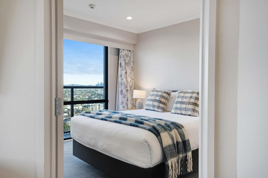 Amazing Ocean Views 1BR w Rooftop Hottub Gym Tennis, Auckland (updated ...