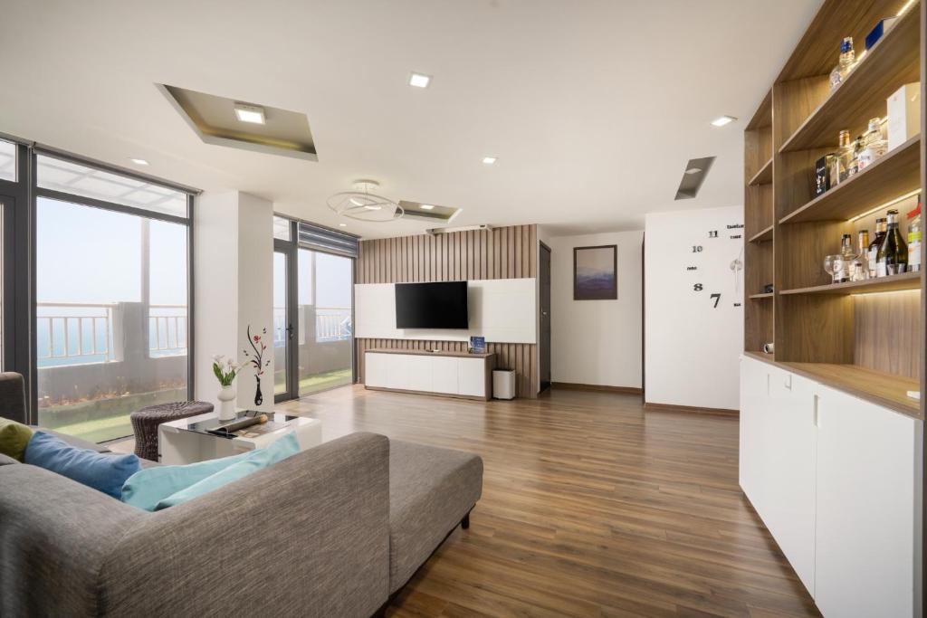 Bee Apartment - My Khe Beach, Da Nang (updated prices 2025)