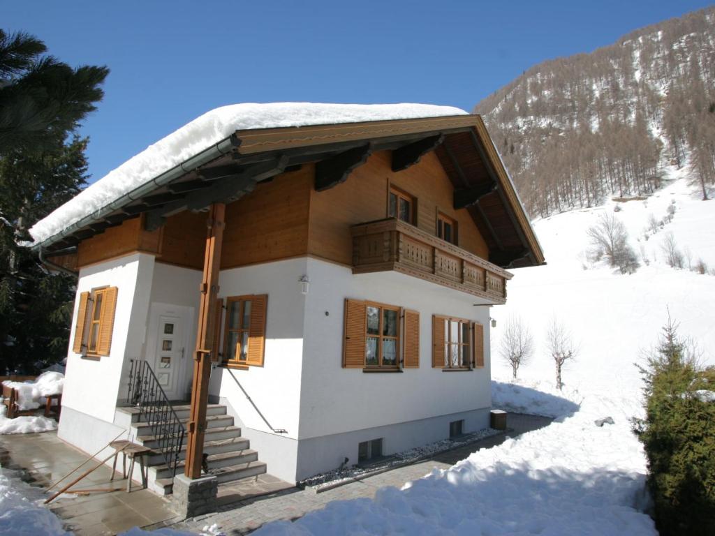 Holiday Home in Rennweg near Ski Slopes, Rennweg (updated prices 2025)