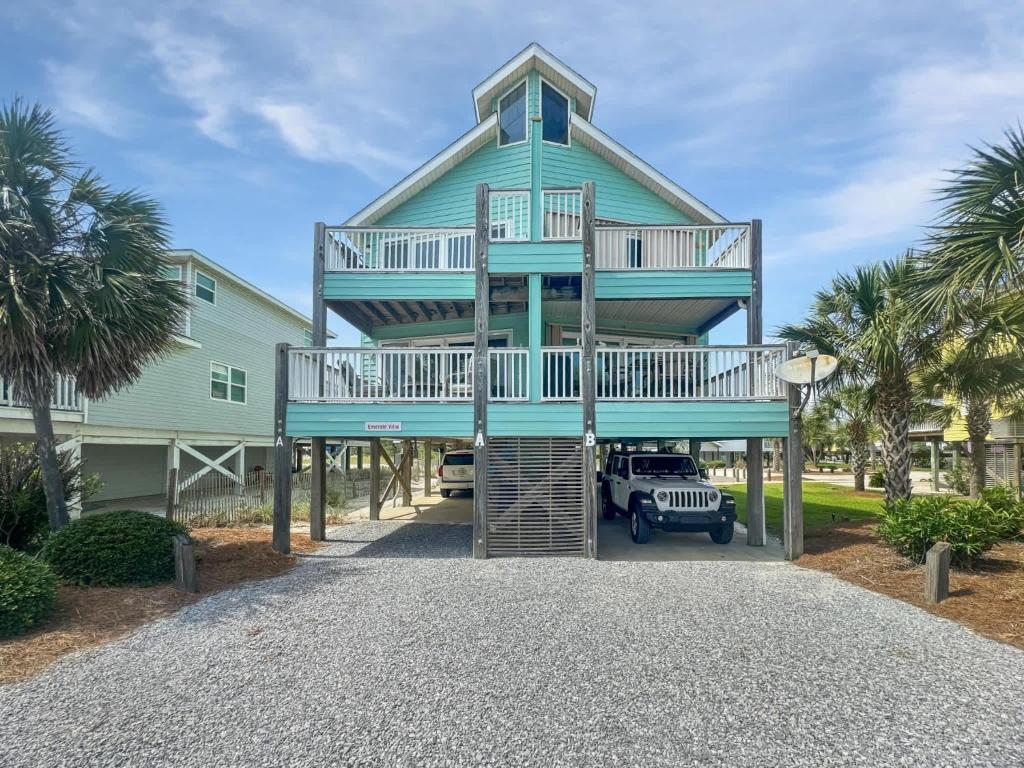 Duplex Beach Home for 6 with Balcony & Resort-style Amenities, Gulf ...