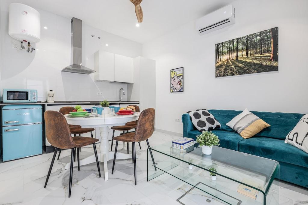 Nice newly renovated apartment in Seville Collantes A2, Seville ...