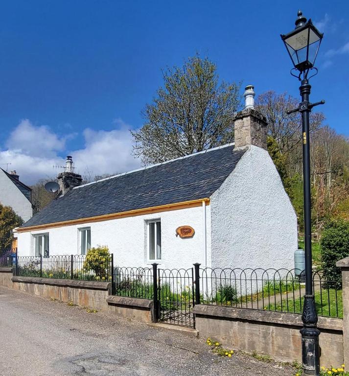 Milton的Ghillies Cottage, Loch Ness（2026 年最新房價）