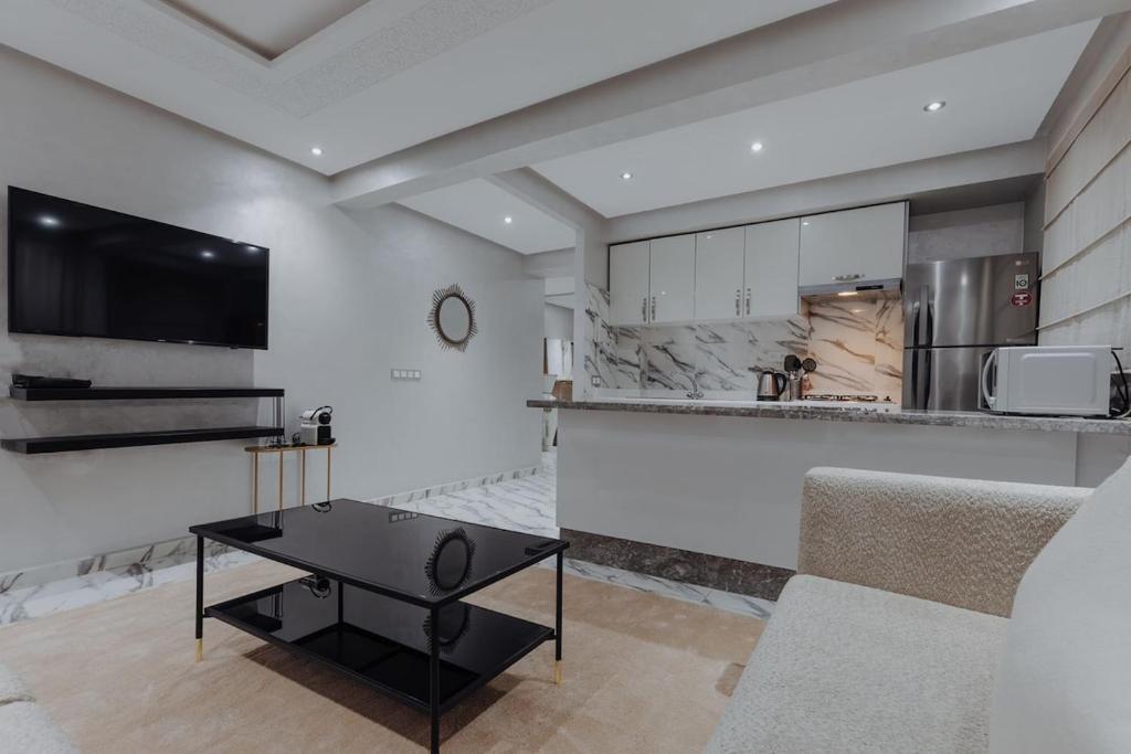 Modern Apt - Stylish Sunny - Mohammed VI Ave,‏ מרקש (מחירים מעודכנים ל-2025)