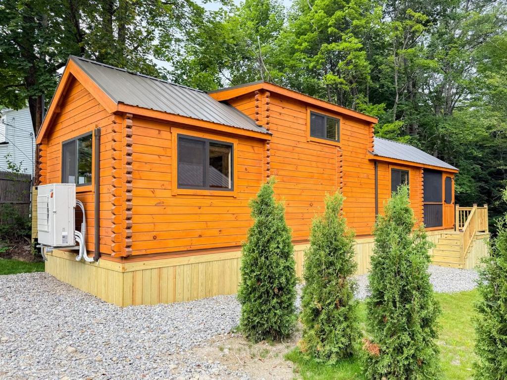SaunaHaus - Log Cabin plus Private Sauna by the Brook, Lincoln (2026 ...