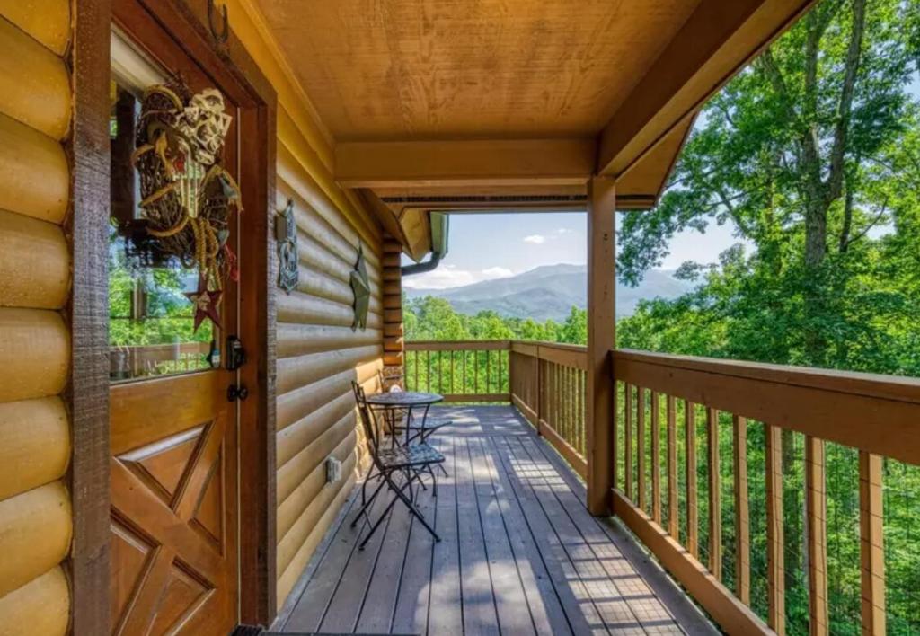 Views, Gorgeous Inside, Game Room, Fire Pit, Gatlinburg (prețuri ...