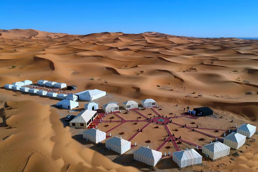Luxury Desert Camp with AC & Heating in Merzouga, Lac Yasmins (updated ...