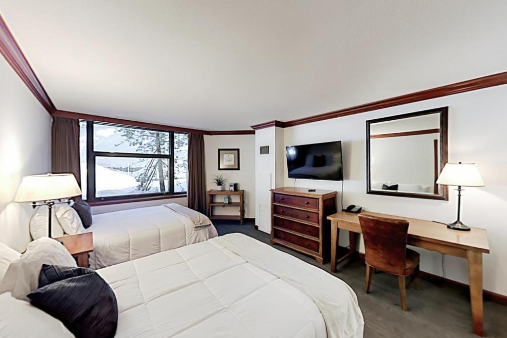 Everline Resort & Spa 317, Olympic Valley (updated prices 2026)
