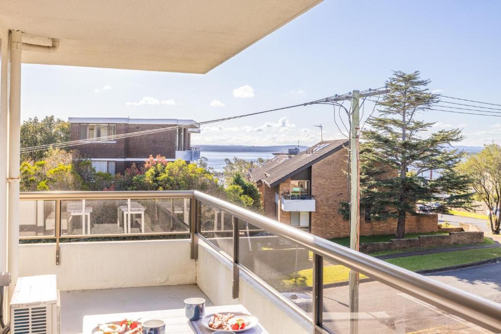 The Commodore 3, 9-11 Donald St - air con, views, Nelson Bay (updated ...