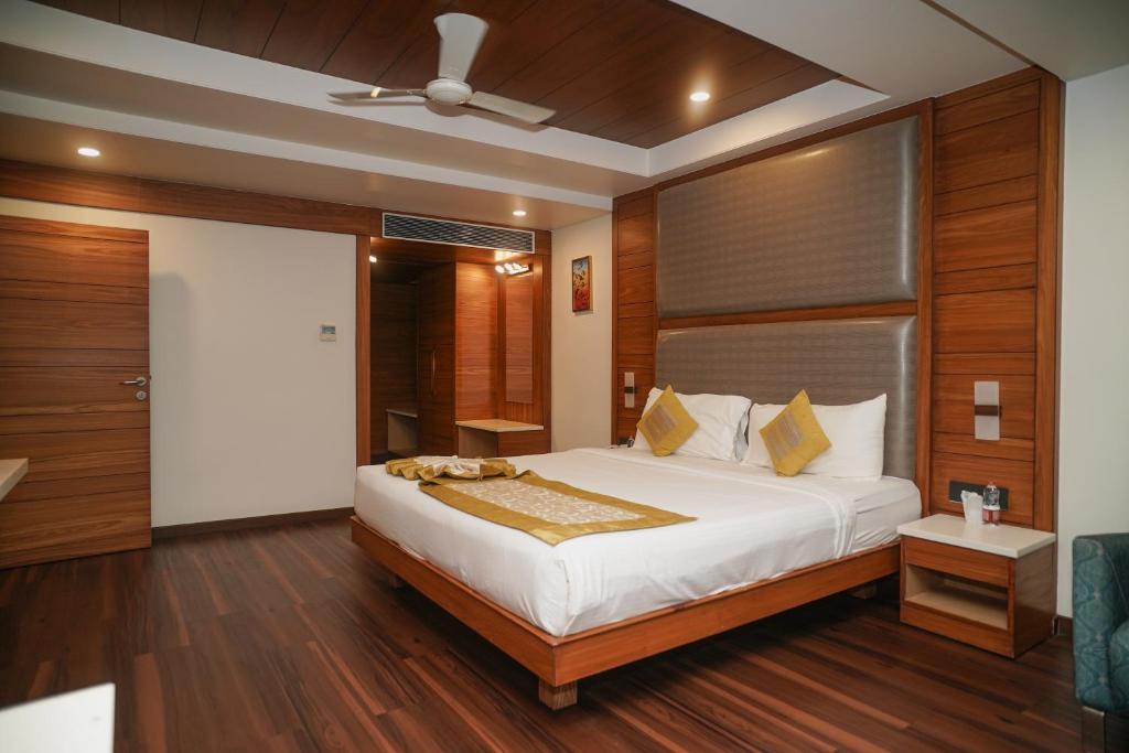 Royal Ritis Hubballi, Hubli (updated prices 2025)