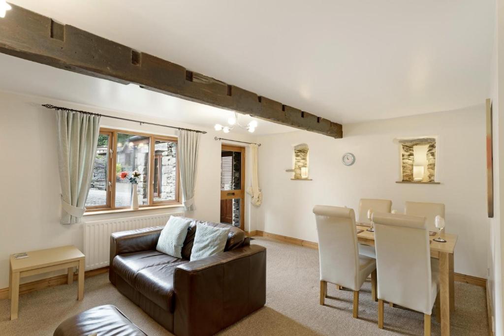 Rock Side Barn at Pound Farm, Crook (updated prices 2026)