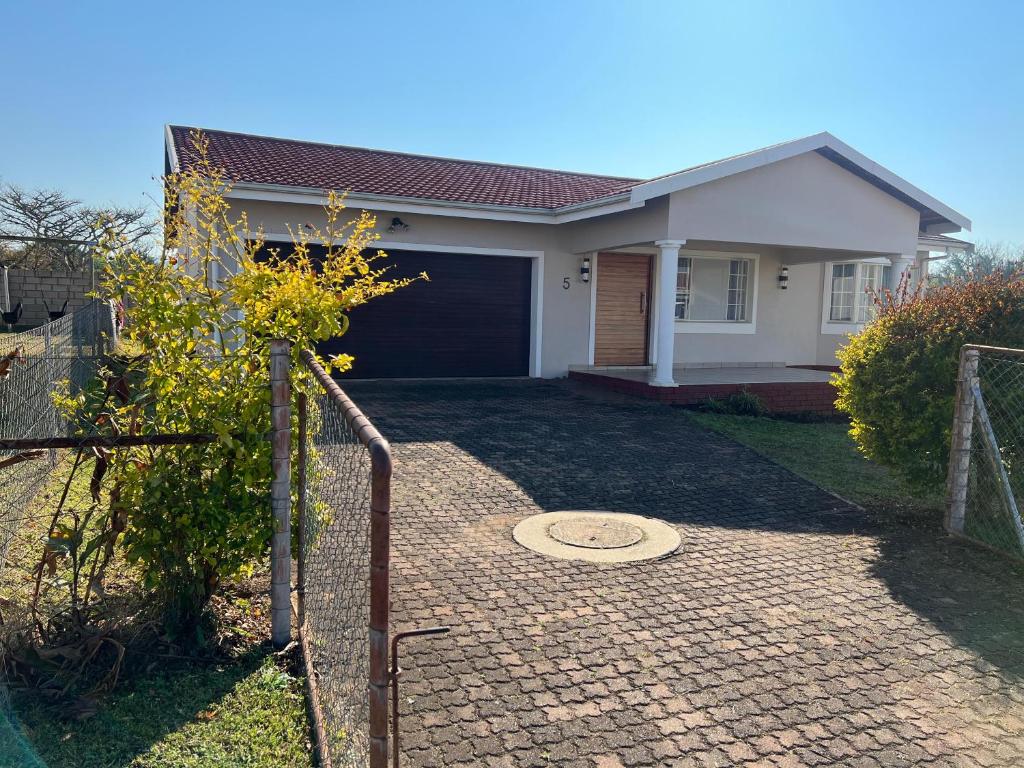 Thee House - Mkamba Gardens, Pietermaritzburg (aktualisierte Preise für ...