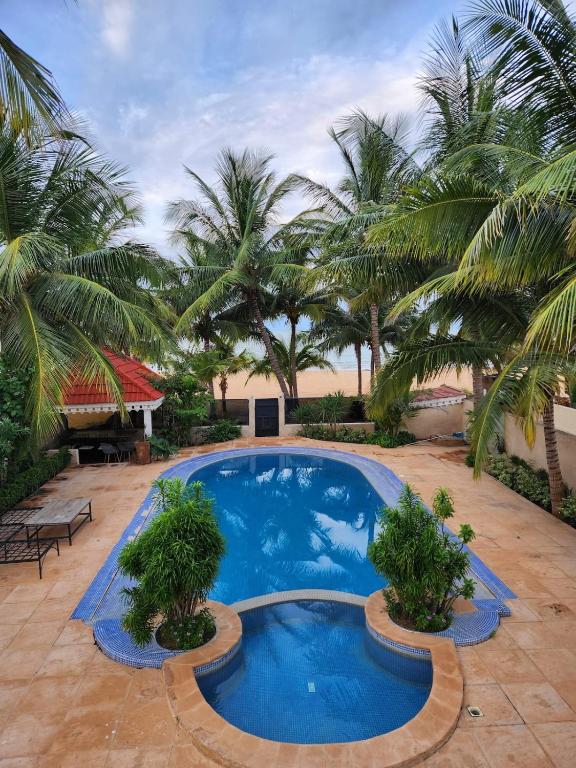 Beautiful waterfront villa, Saly Cristallines, Saly Portudal (updated ...
