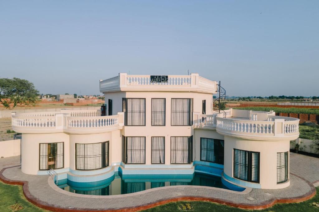 AK farmhouse, Lahore (updated prices 2026)