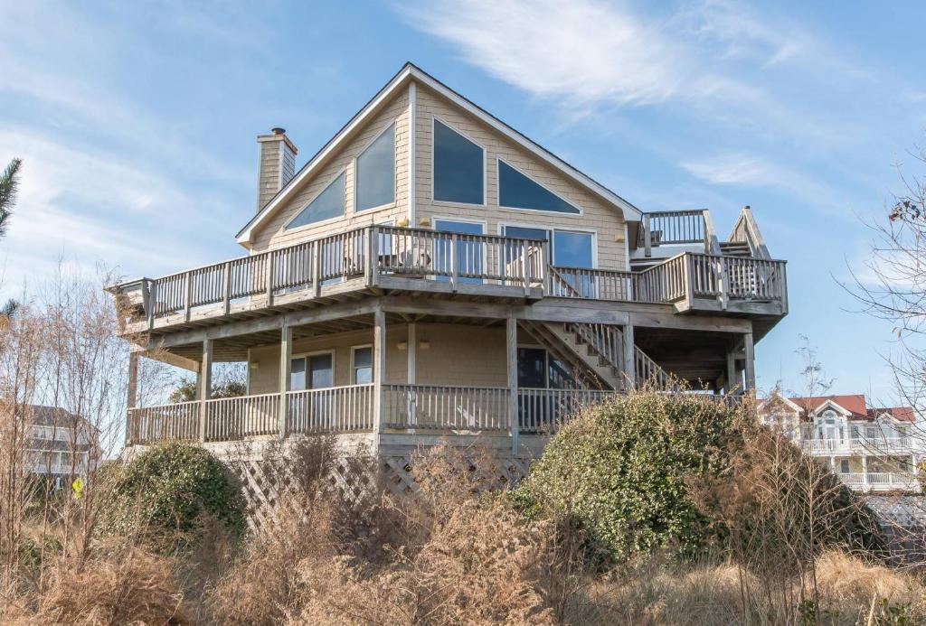 Beachcomber - This home has a Private Pool, Hot Tub, Keyless Entry, and ...