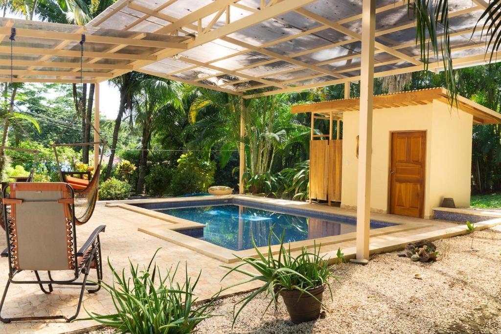 Casa Francesca Beautiful house with a large garden, Sámara (updated ...