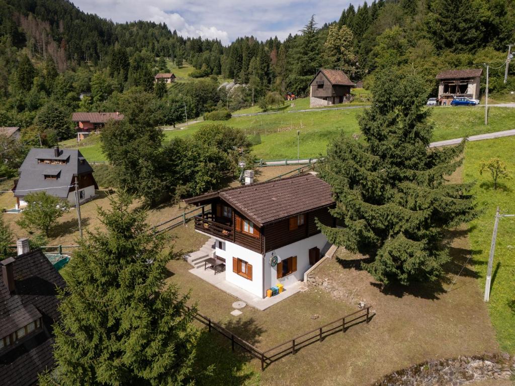 Chalet Alla Fonte - Wi-Fi, Netflix, Barbecue, Parking Space, a 3 minuti ...
