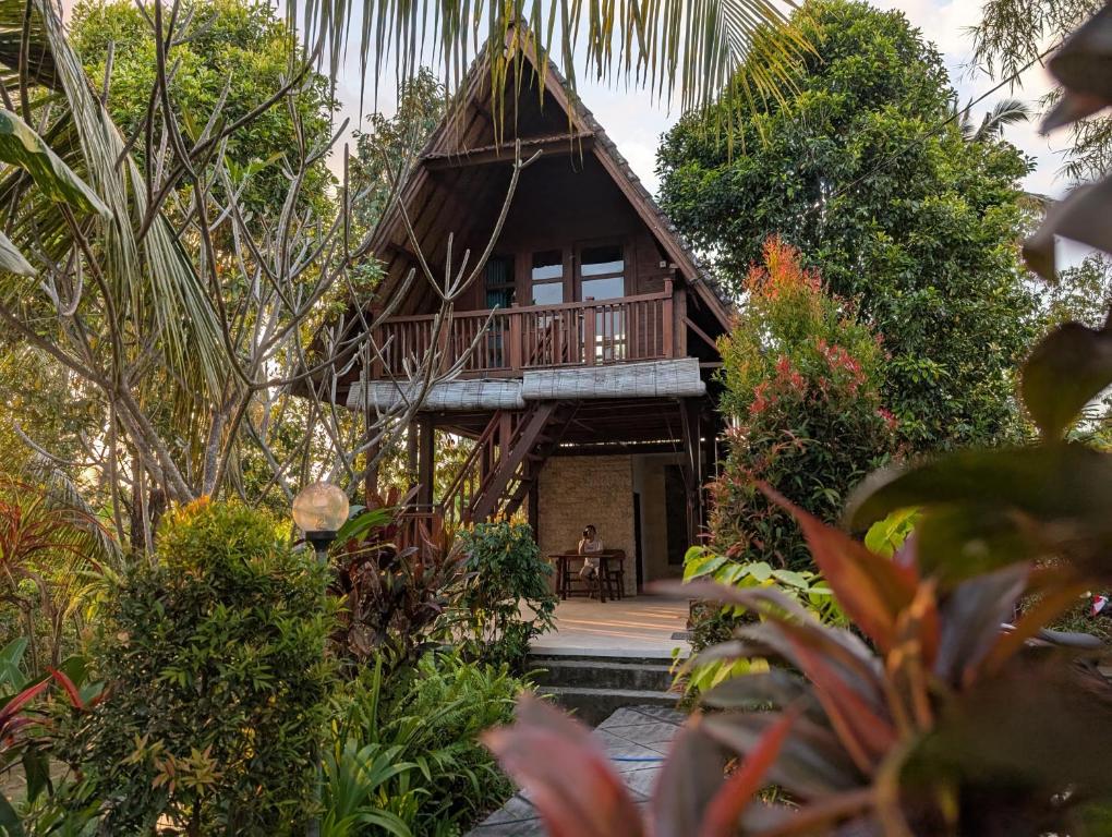 Triangle Cottage, Near 7 waterfall in north Bali, Ambengan की (2026 के ...