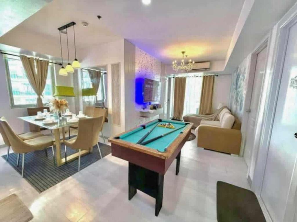 Azure Resort Paranaque deluxe room unit 1601 st tropez tower, Manila ...