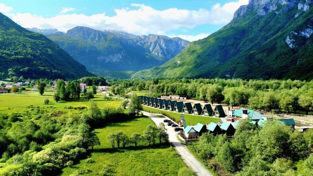 Mountain View RESORT, Vusanje (updated prices 2026)