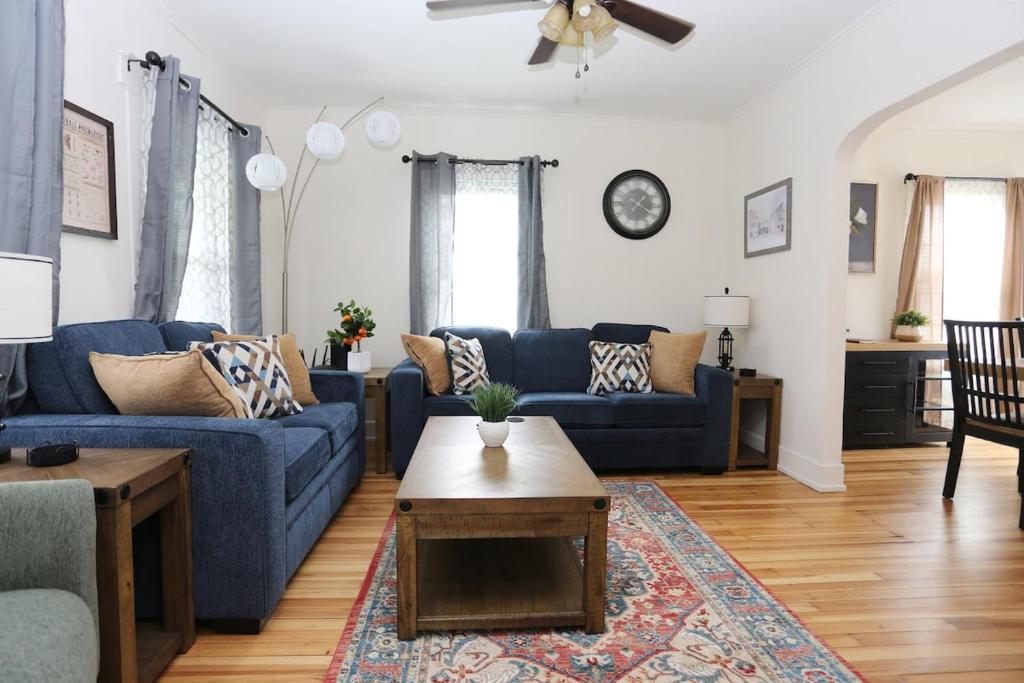 1 mile to All Star Village, newly renovated with EV Charger, Oneonta ...