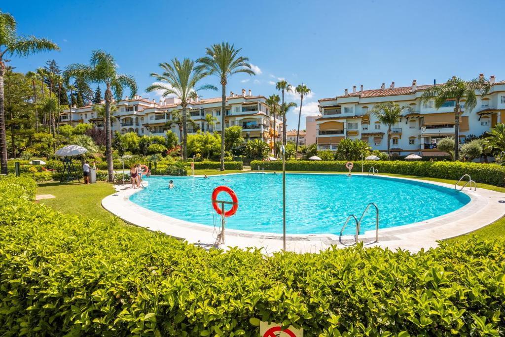 Penthouse con vistas al mar , Hacienda nagüeles marbella, Marbella ...