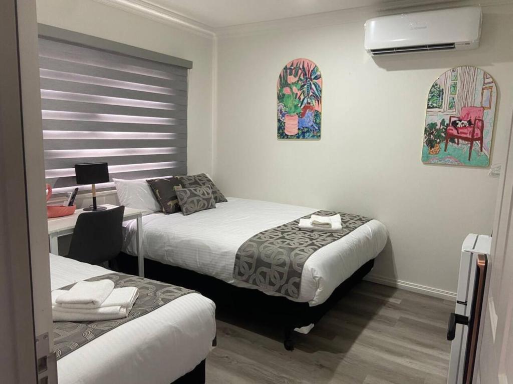 106 Luxe Queen and Single BR up to 3 with Fast WiFi - Brunswick East ...