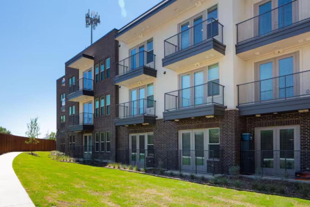 Modern 2BD 2BA Flat Gym and Pool Heart of Downtown, Fort Worth (updated ...