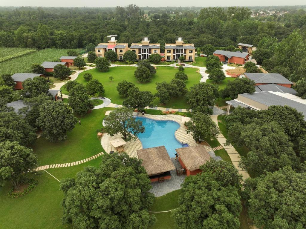 Mamaya Resort & Spa By Four Leaf Hotels, Garh Mukteshwar, Hāpur ...