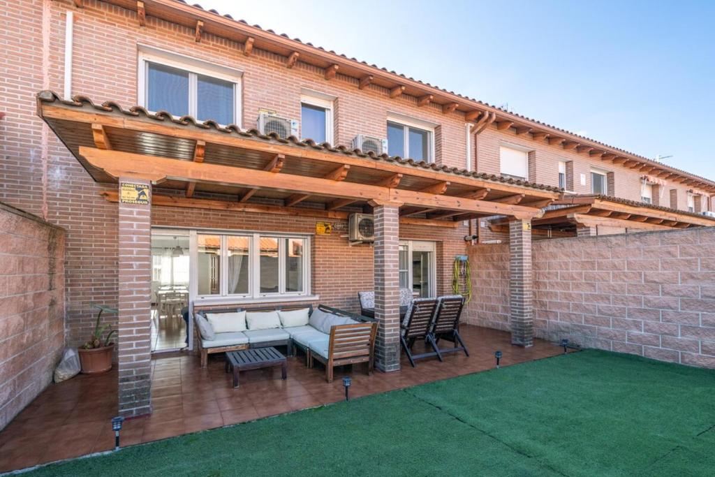 Magnifica casa en Torrejón del Rey, Torrejón del Rey (ažurirane cene za ...