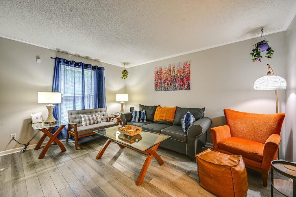 Less Than 2 Mi to ECU and Medical District Retreat with Patio ...