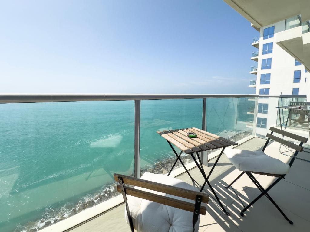 Stunning Seaview 1BR Apartment in Pacific, Al Marjan Island, Ras al ...