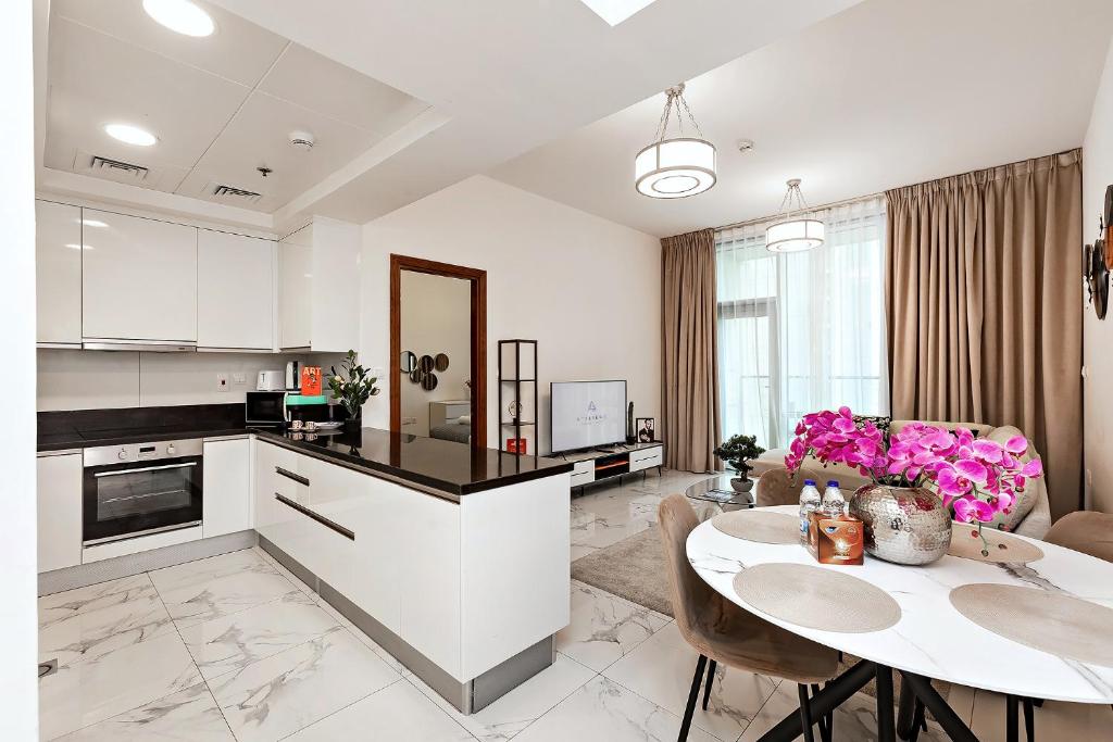 Stylish 1BR Apartment at Meera Tower, Dubai (preços atualizados para 2025)