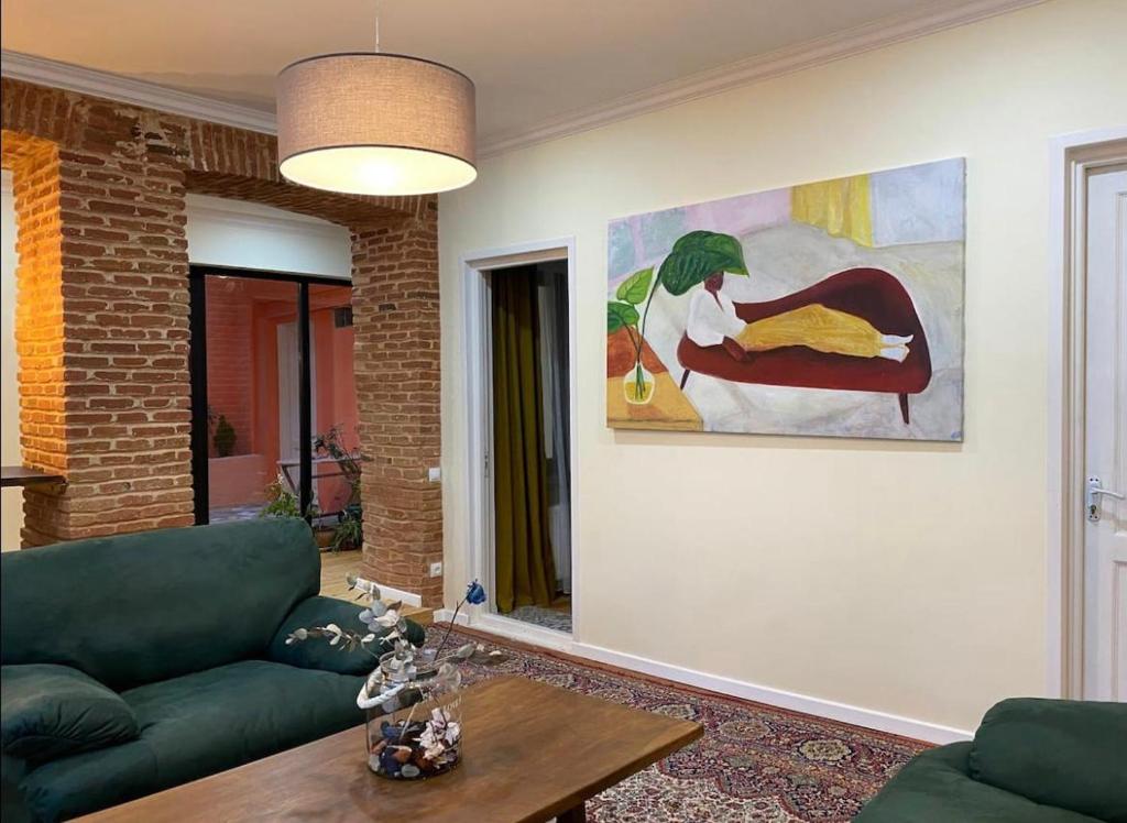 Wooden Style 2BD Charming Stay Prime Old Tbilisi, Tbilisi (updated prices 2026)