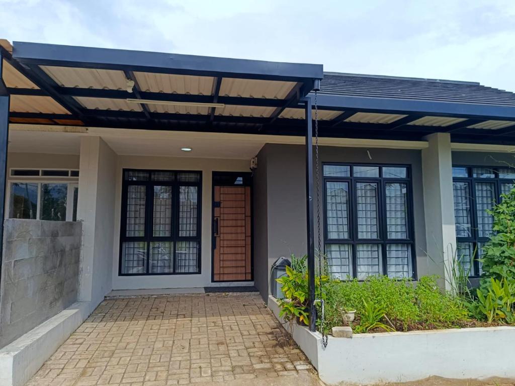 Shakilla House 8B Syariah Panorama, Lanjang (aktualizované ceny na rok ...