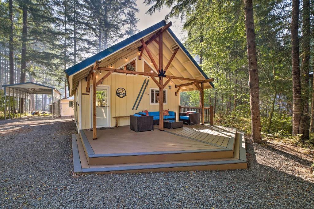 Wandering Elk Cabin Retreat with Golf Access!, Packwood (preços ...