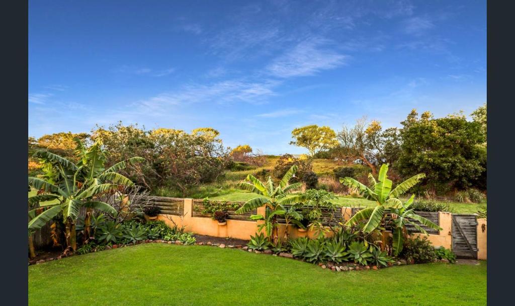 Corindi Beach House Oceanfront Sleeps 8 Perfect Family Getaway ...