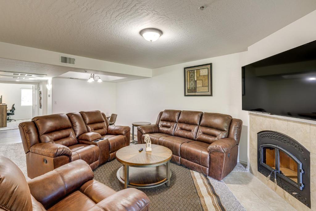 3 Mi to Talking Stick Condo with Community Perks!, Scottsdale (precios ...