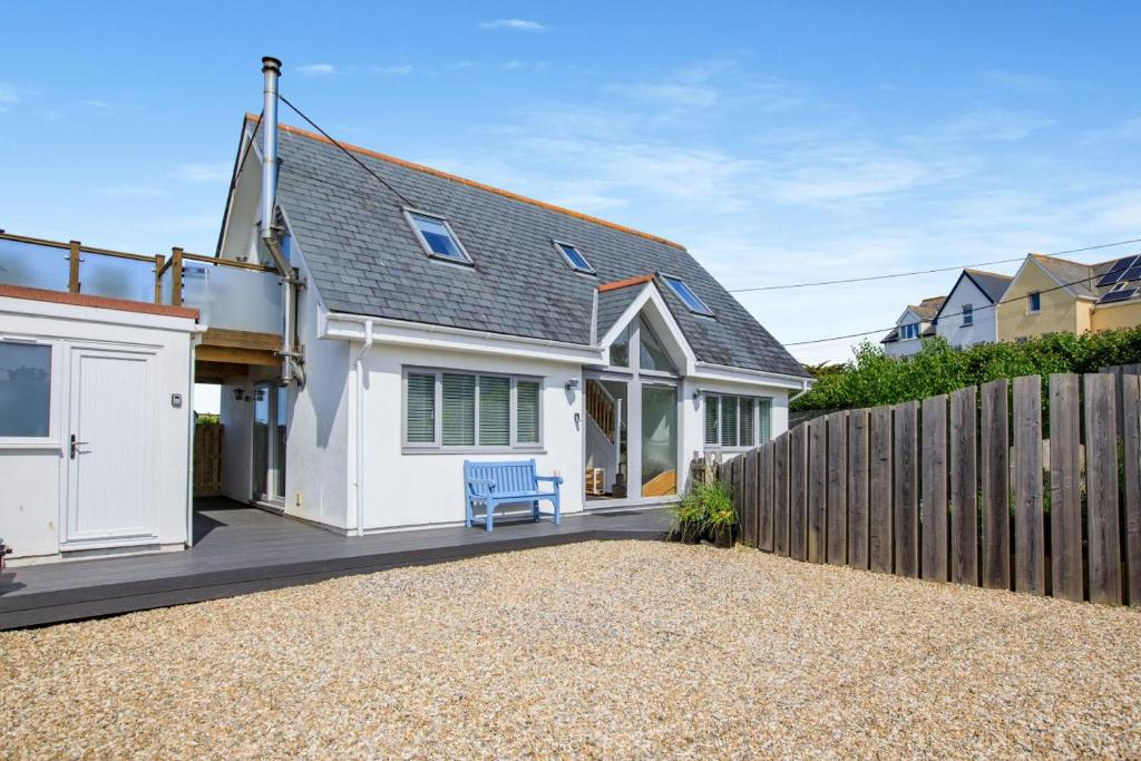 Longfield Beach House, Croyde (updated prices 2026)