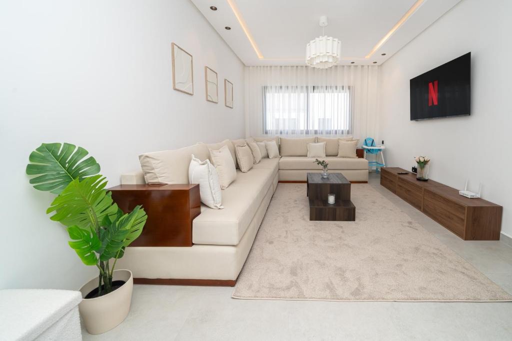 HIGH STANDING Apartment - IPTV - AC - Easy Parking - Cosy stay, Tánger ...