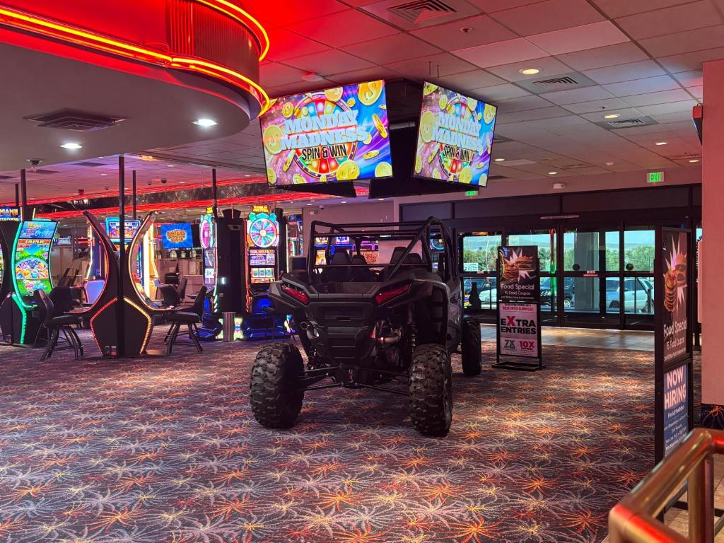 Barton's Club 93, Jackpot (updated prices 2025)