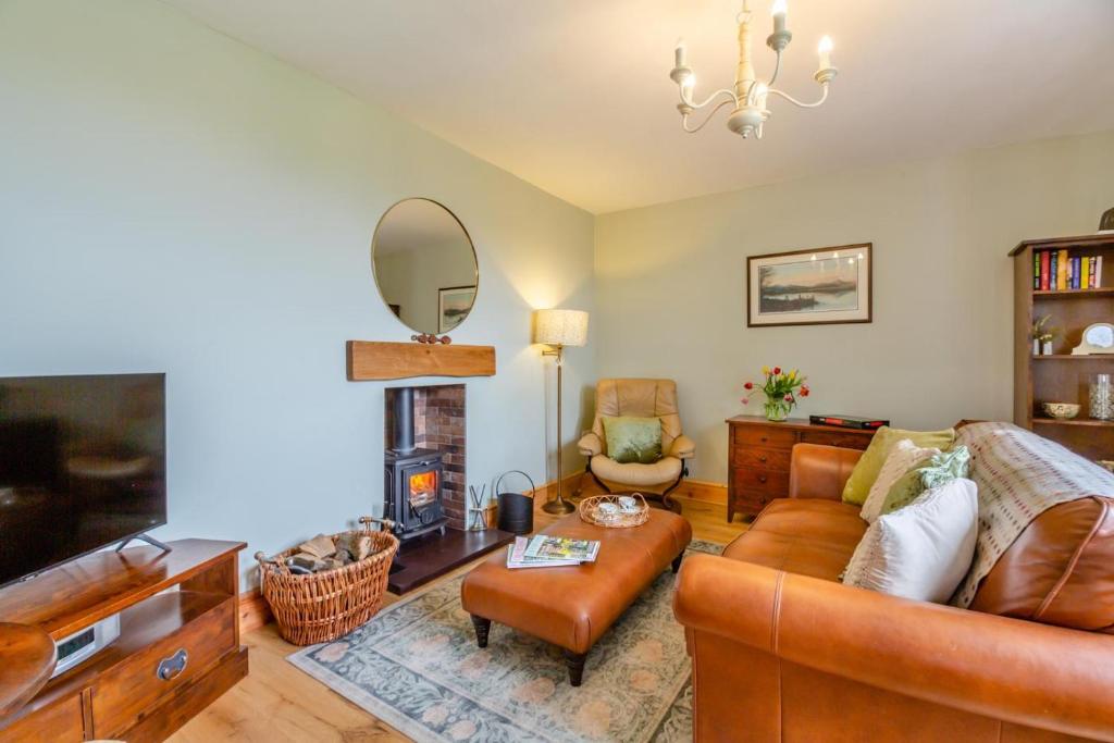 Talafon, Llangybi (updated prices 2026)